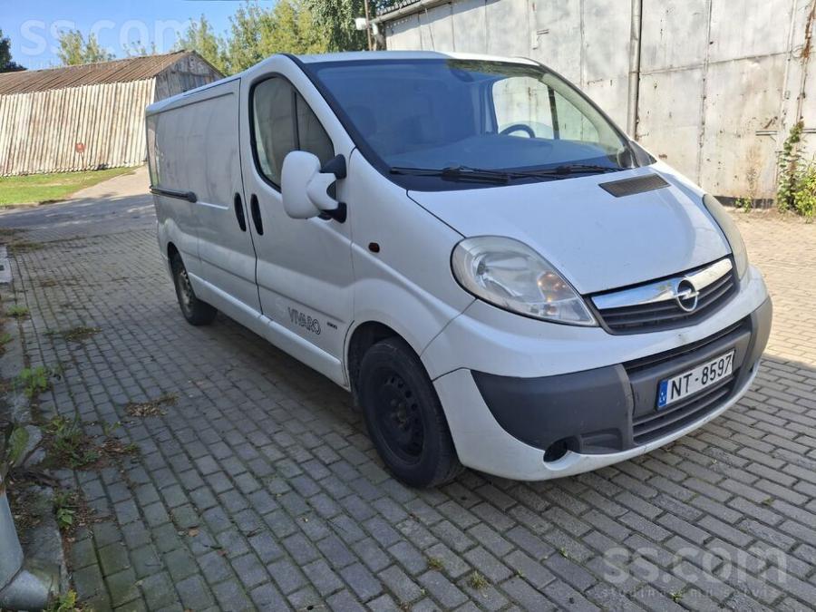 White Opel Vivaro 2012 in Riga, with an engine capacity of 2.00 L and mileage of 321 thousand km for 3590 €, photo 3 on AUTOMOTO.COM.LV