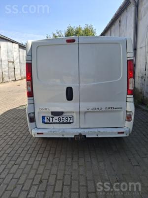 White Opel Vivaro 2012 in Riga, with an engine capacity of 2.00 L and mileage of 321 thousand km for 3590 €, photo 6 on AUTOMOTO.COM.LV