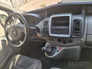White Opel Vivaro 2012 in Riga, with an engine capacity of 2.00 L and mileage of 321 thousand km for 3590 €, photo 11 on AUTOMOTO.COM.LV