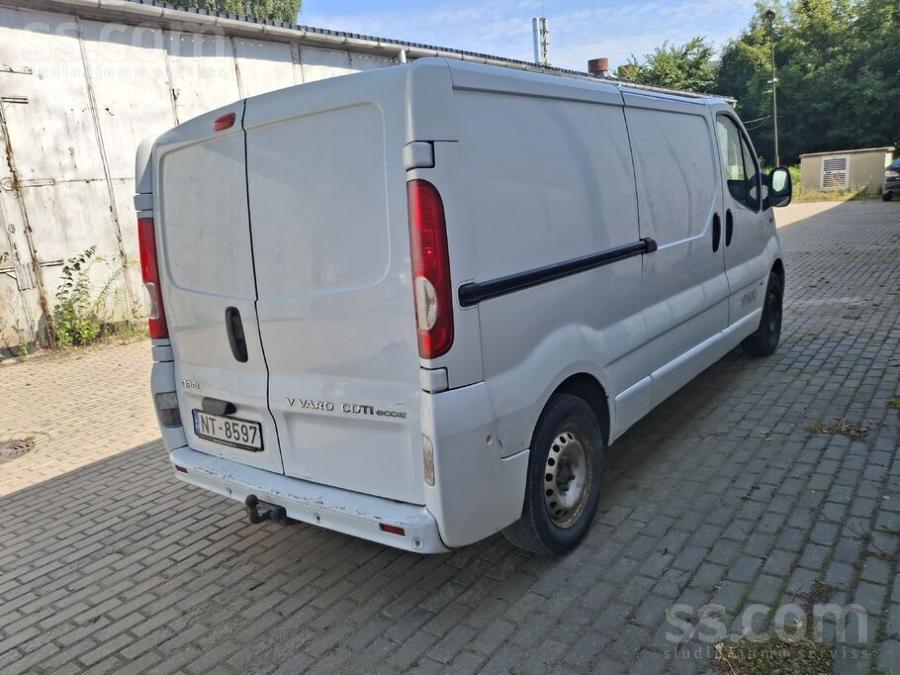 Balts Opel Vivaro 2012 Rīga, ar dzinēja tilpumu 2.00 L un nobraukumu 321 tūkst. km par 3590 €, foto 5 vietnē AUTOMOTO.COM.LV