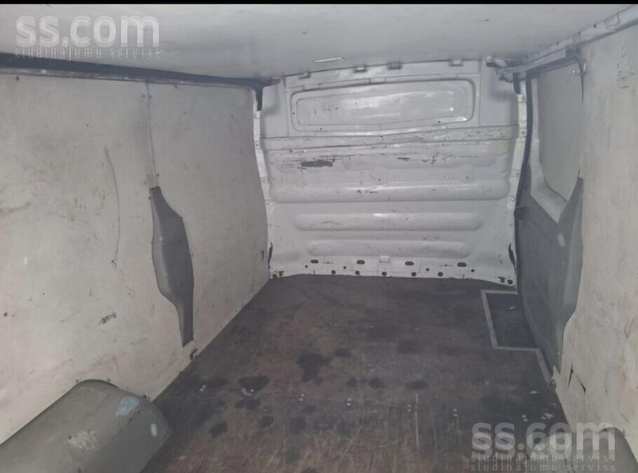 Balts Opel Vivaro 2012 Rīga, ar dzinēja tilpumu 2.00 L un nobraukumu 321 tūkst. km par 3630 €, foto 14 vietnē AUTOMOTO.COM.LV