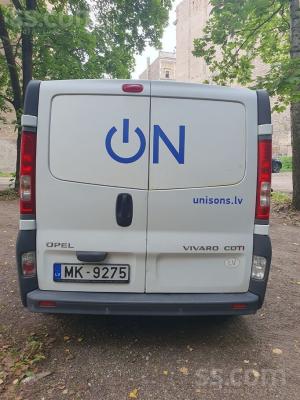 White Opel Vivaro 2012 in Riga, with an engine capacity of 2.00 L and mileage of 346 thousand km for 6800 €, photo 5 on AUTOMOTO.COM.LV