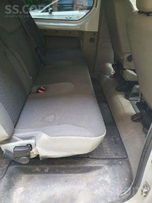 White Opel Vivaro 2012 in Riga, with an engine capacity of 2.00 L and mileage of 346 thousand km for 6800 €, photo 11 on AUTOMOTO.COM.LV