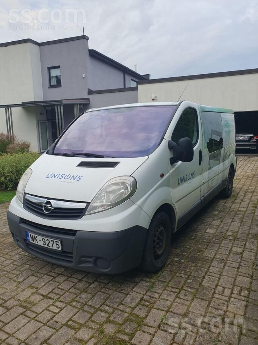 Balts Opel Vivaro 2012 Rīga, ar dzinēja tilpumu 2.00 L un nobraukumu 346 tūkst. km par 6300 €, foto 4 vietnē AUTOMOTO.COM.LV
