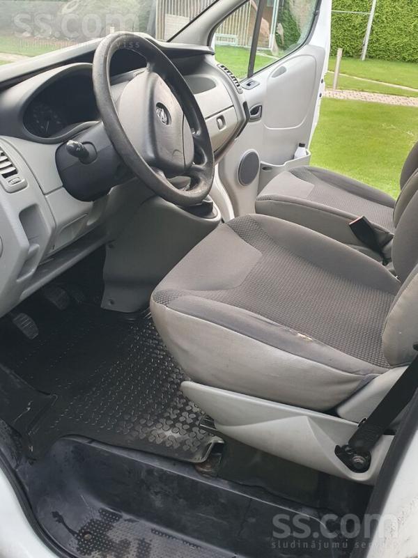 Opel Vivaro 2012 Rīga vietnē Balts Opel Vivaro 2012 Rīga, ar dzinēja tilpumu 2.00 L un nobraukumu 346 tūkst. km par 6300 €, foto 9 vietnē AUTOMOTO.COM.LV