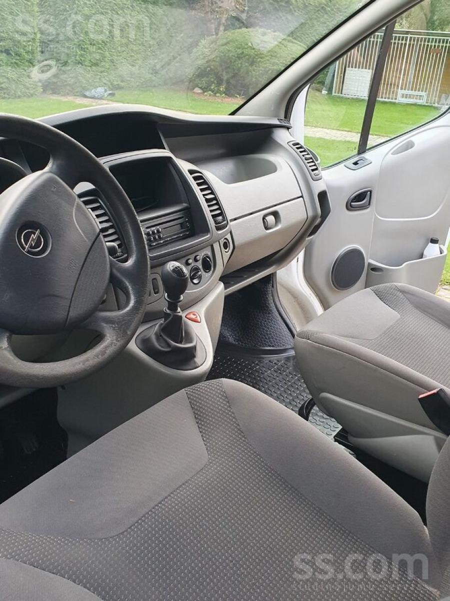 Balts Opel Vivaro 2012 Rīga, ar dzinēja tilpumu 2.00 L un nobraukumu 346 tūkst. km par 6300 €, foto 10 vietnē AUTOMOTO.COM.LV