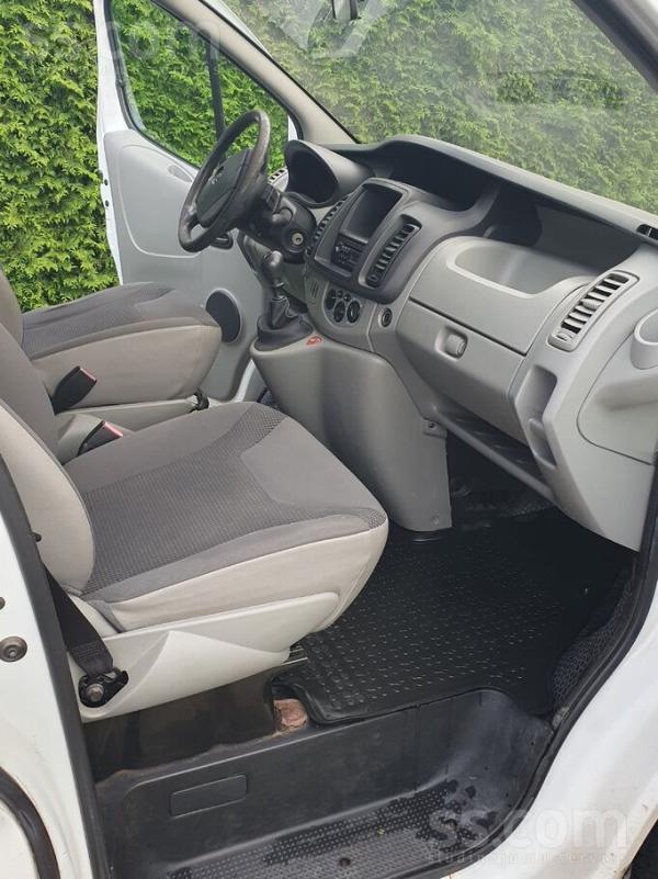 Opel Vivaro 2012 Rīga vietnē Balts Opel Vivaro 2012 Rīga, ar dzinēja tilpumu 2.00 L un nobraukumu 346 tūkst. km par 6300 €, foto 11 vietnē AUTOMOTO.COM.LV