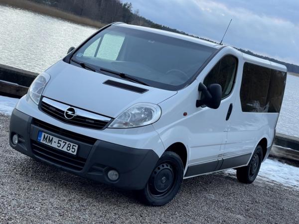 White Opel Vivaro 2013 in Riga, with an engine capacity of 2.00 L and mileage of 235 thousand km for 6450 €, photo 2 on AUTOMOTO.COM.LV