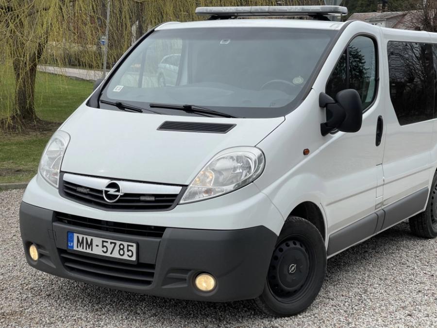 Balts Opel Vivaro 2013 Rīga, ar dzinēja tilpumu 2.00 L un nobraukumu 235 tūkst. km par 6450 €, foto 6 vietnē AUTOMOTO.COM.LV