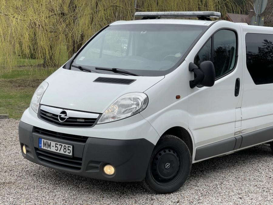 Balts Opel Vivaro 2013 Rīga, ar dzinēja tilpumu 2.00 L un nobraukumu 235 tūkst. km par 6450 €, foto 8 vietnē AUTOMOTO.COM.LV