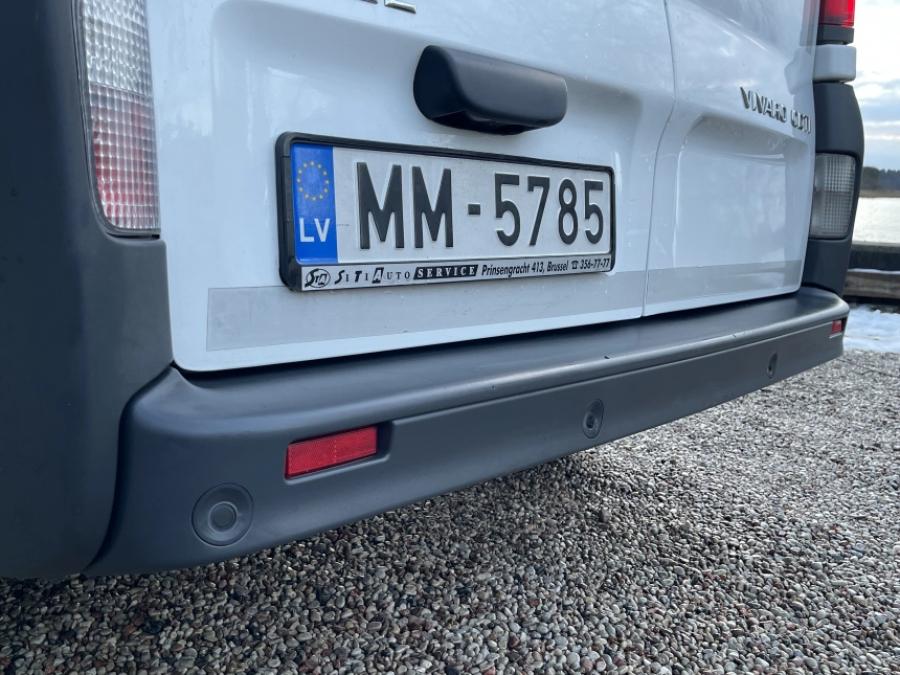 Balts Opel Vivaro 2013 Rīga, ar dzinēja tilpumu 2.00 L un nobraukumu 235 tūkst. km par 6450 €, foto 12 vietnē AUTOMOTO.COM.LV