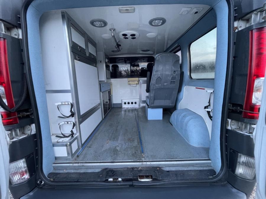 Balts Opel Vivaro 2013 Rīga, ar dzinēja tilpumu 2.00 L un nobraukumu 235 tūkst. km par 6450 €, foto 14 vietnē AUTOMOTO.COM.LV