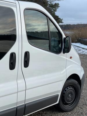 Balts Opel Vivaro 2013 Rīga, ar dzinēja tilpumu 2.00 L un nobraukumu 235 tūkst. km par 6450 €, foto 27 vietnē AUTOMOTO.COM.LV
