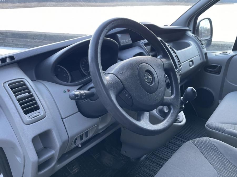 Balts Opel Vivaro 2013 Rīga, ar dzinēja tilpumu 2.00 L un nobraukumu 235 tūkst. km par 6450 €, foto 44 vietnē AUTOMOTO.COM.LV