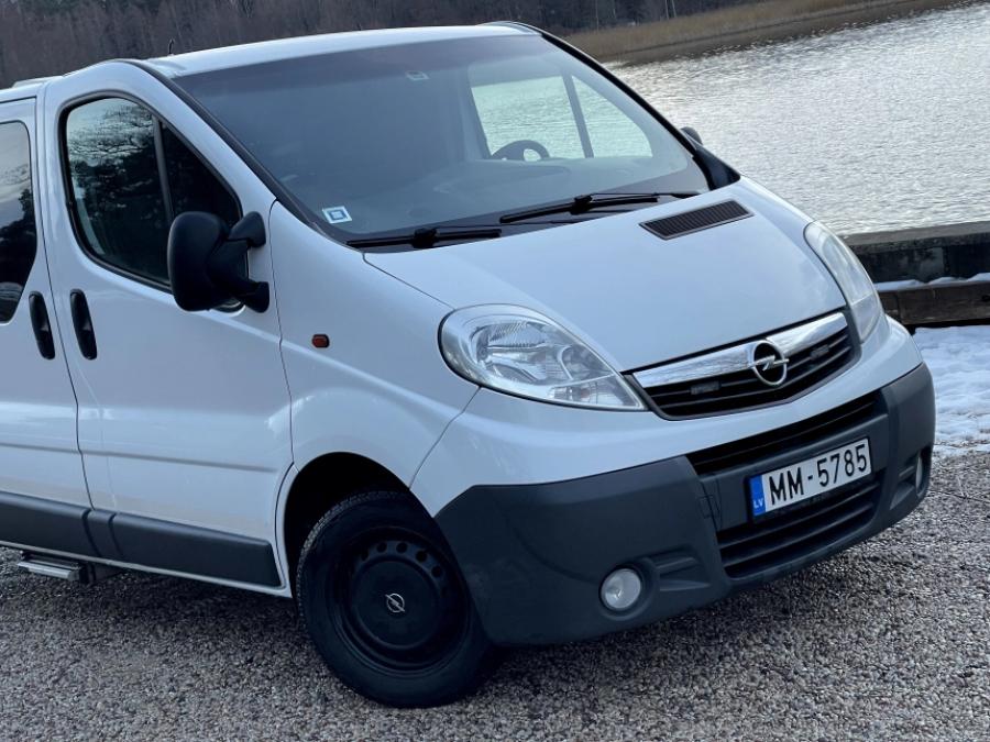 Balts Opel Vivaro 2013 Rīga, ar dzinēja tilpumu 2.00 L un nobraukumu 235 tūkst. km par 6450 €, foto 49 vietnē AUTOMOTO.COM.LV