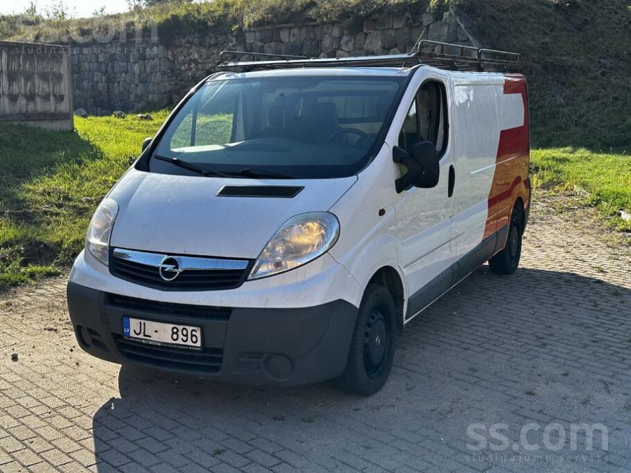 White Opel Vivaro 2013 in Daugavpils, with an engine capacity of 2.00 L and mileage of 328 thousand km for 5299 €, photo 1 on AUTOMOTO.COM.LV