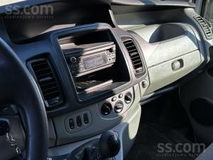 White Opel Vivaro 2013 in Daugavpils, with an engine capacity of 2.00 L and mileage of 328 thousand km for 5299 €, photo 11 on AUTOMOTO.COM.LV