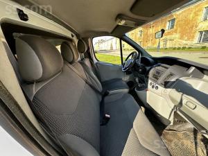 White Opel Vivaro 2013 in Daugavpils, with an engine capacity of 2.00 L and mileage of 328 thousand km for 5299 €, photo 14 on AUTOMOTO.COM.LV