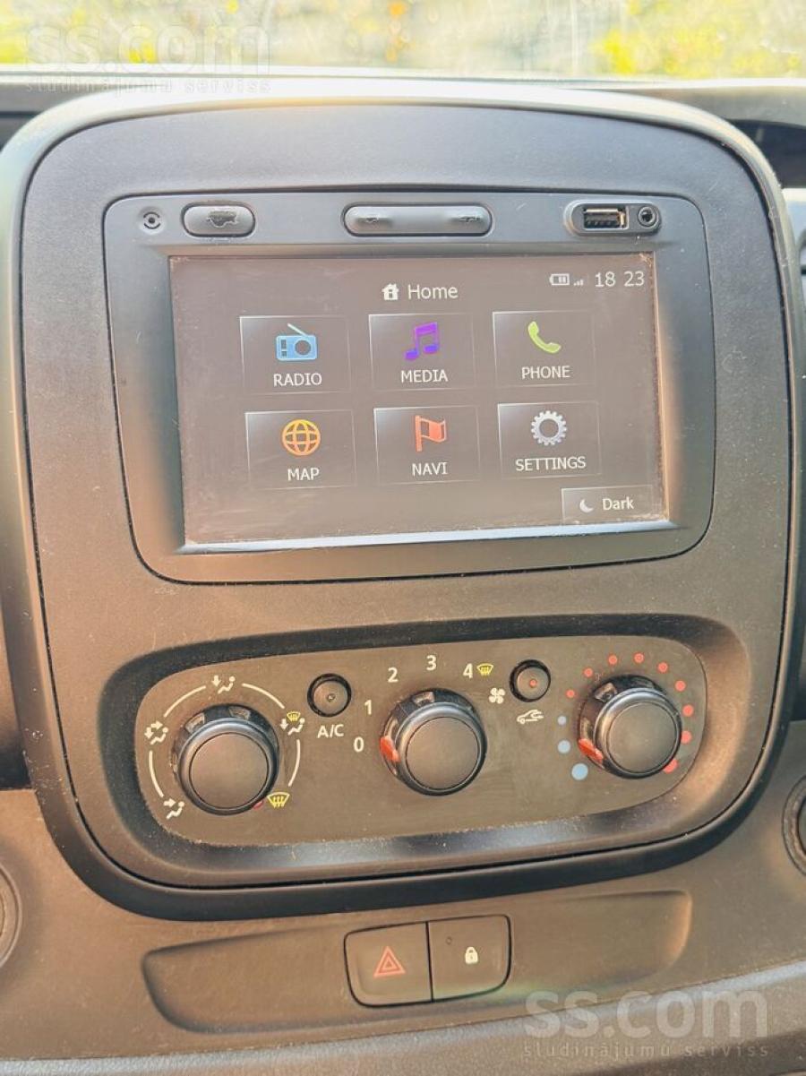 Balts Opel Vivaro 2014 Rīga, ar dzinēja tilpumu 1.60 L un nobraukumu 263 tūkst. km par 6500 €, foto 11 vietnē AUTOMOTO.COM.LV