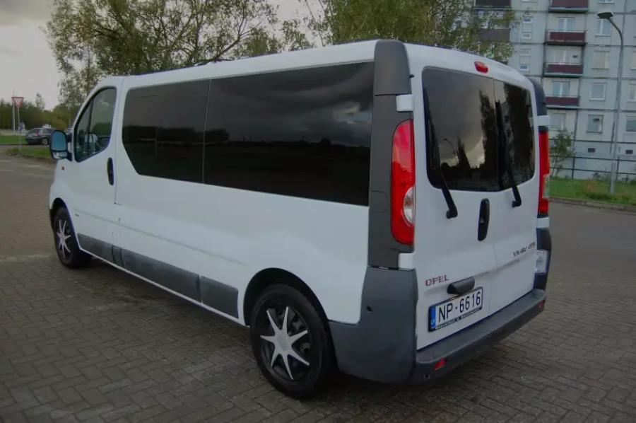 Balts Opel Vivaro 2014 Jēkabpils, ar dzinēja tilpumu 2.00 L un nobraukumu 254 tūkst. km par 10900 €, foto 9 vietnē AUTOMOTO.COM.LV