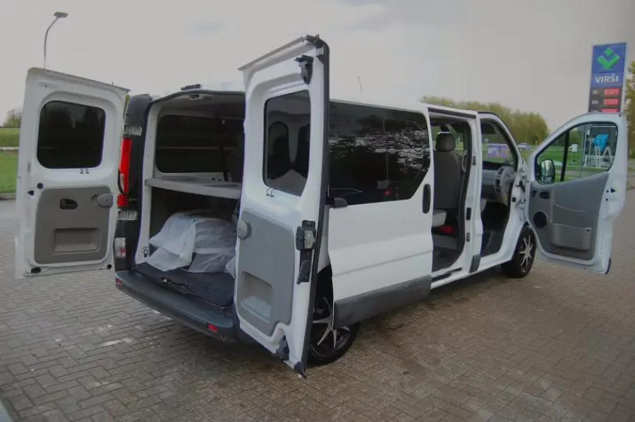 Balts Opel Vivaro 2014 Jēkabpils, ar dzinēja tilpumu 2.00 L un nobraukumu 254 tūkst. km par 10900 €, foto 16 vietnē AUTOMOTO.COM.LV