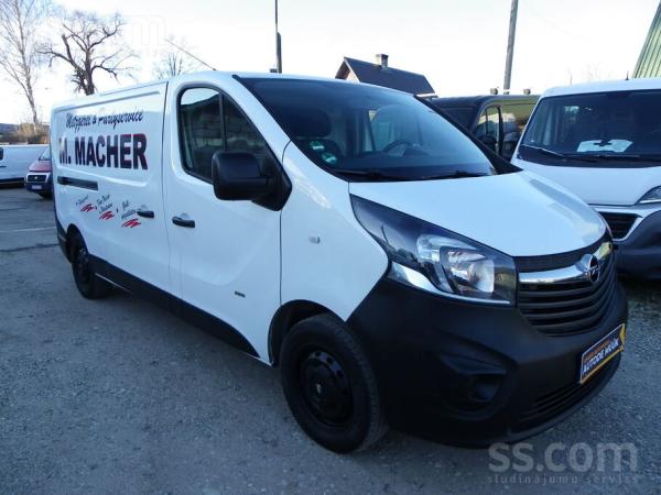 White Opel Vivaro 2015 in Valka, with an engine capacity of 1.60 L and mileage of 241 thousand km for 9600 €, photo 2 on AUTOMOTO.COM.LV