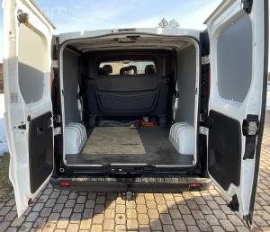 Balts Opel Vivaro 2015 Cēsis, ar dzinēja tilpumu 1.60 L un nobraukumu 148 tūkst. km par 12100 €, foto 9 vietnē AUTOMOTO.COM.LV
