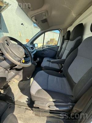 White Opel Vivaro 2015 in Riga, with an engine capacity of 1.60 L and mileage of 356 thousand km for 8220 €, photo 8 on AUTOMOTO.COM.LV