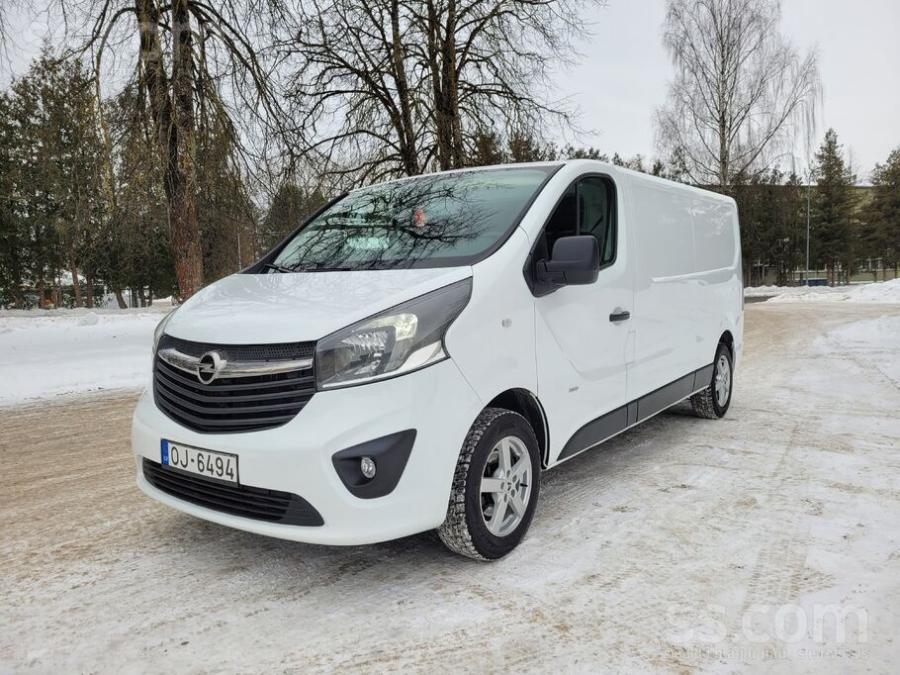 White Opel Vivaro 2015 in Ogre, with an engine capacity of 1.60 L and mileage of 247 thousand km for 7770 €, photo 3 on AUTOMOTO.COM.LV
