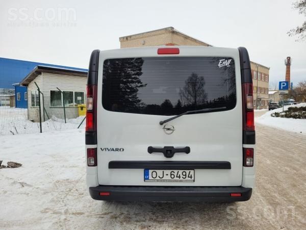 Opel Vivaro 2015 in Ogre on AUTOMOTO.COM.LV White Opel Vivaro 2015 in Ogre, with an engine capacity of 1.60 L and mileage of 247 thousand km for 7770 β¬, photo 6 on AUTOMOTO.COM.LV