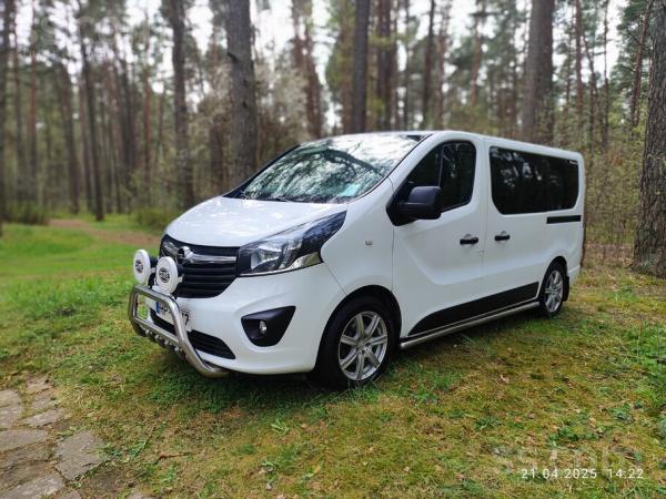 White Opel Vivaro 2016 in Jurmala, with an engine capacity of 1.60 L and mileage of 242 thousand km for 13500 €, photo 1 on AUTOMOTO.COM.LV