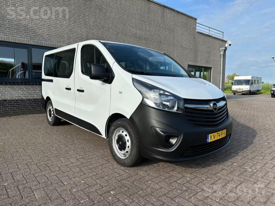 Balts Opel Vivaro 2016 Tukums, ar dzinēja tilpumu 1.60 L un nobraukumu 120 tūkst. km par 10950 €, foto 1 vietnē AUTOMOTO.COM.LV