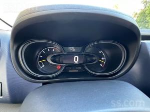 Balts Opel Vivaro 2016 Tukums, ar dzinēja tilpumu 1.60 L un nobraukumu 120 tūkst. km par 10950 €, foto 3 vietnē AUTOMOTO.COM.LV
