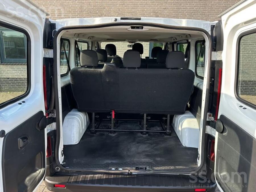 Balts Opel Vivaro 2016 Tukums, ar dzinēja tilpumu 1.60 L un nobraukumu 120 tūkst. km par 10950 €, foto 12 vietnē AUTOMOTO.COM.LV