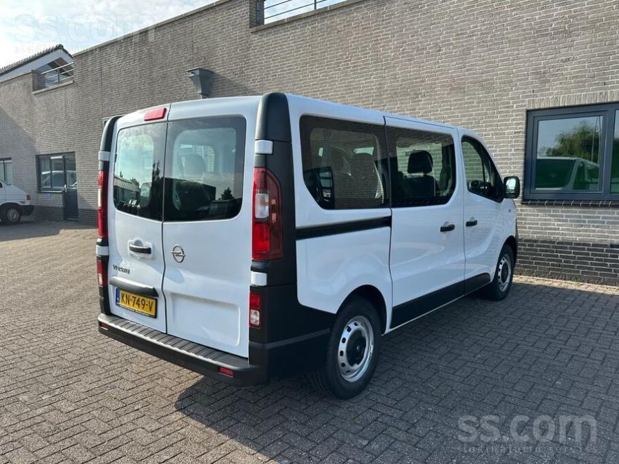 Balts Opel Vivaro 2016 Tukums, ar dzinēja tilpumu 1.60 L un nobraukumu 120 tūkst. km par 10950 €, foto 15 vietnē AUTOMOTO.COM.LV