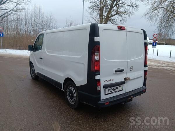 White Opel Vivaro 2016 in Ogre, with an engine capacity of 1.60 L and mileage of 143 thousand km for 9000 €, photo 3 on AUTOMOTO.COM.LV