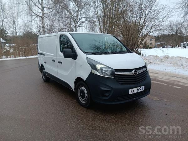 White Opel Vivaro 2016 in Ogre, with an engine capacity of 1.60 L and mileage of 143 thousand km for 9000 €, photo 7 on AUTOMOTO.COM.LV