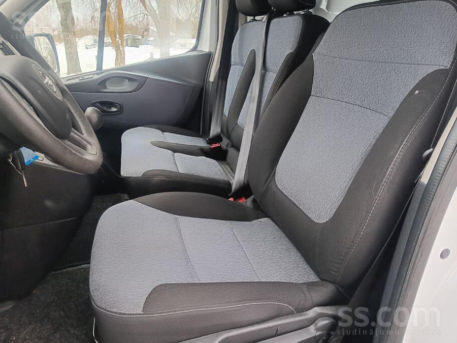 Balts Opel Vivaro 2016 Ogre, ar dzinēja tilpumu 1.60 L un nobraukumu 143 tūkst. km par 9000 €, foto 15 vietnē AUTOMOTO.COM.LV