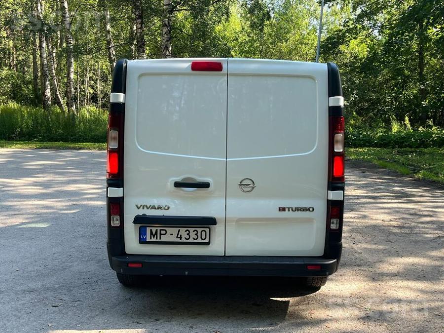 White Opel Vivaro 2016 in Riga, with an engine capacity of 1.60 L and mileage of 0 thousand km for 8799 €, photo 5 on AUTOMOTO.COM.LV