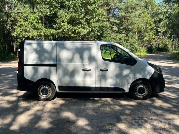 Balts Opel Vivaro 2016 Rīga, ar dzinēja tilpumu 1.60 L un nobraukumu 0 tūkst. km par 8799 €, foto 6 vietnē AUTOMOTO.COM.LV