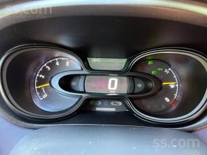 White Opel Vivaro 2016 in Riga, with an engine capacity of 1.60 L and mileage of 0 thousand km for 8799 €, photo 13 on AUTOMOTO.COM.LV