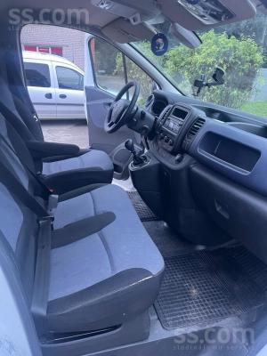 Balts Opel Vivaro 2016 Rīga, ar dzinēja tilpumu 1.60 L un nobraukumu 259 tūkst. km par 7750 €, foto 8 vietnē AUTOMOTO.COM.LV