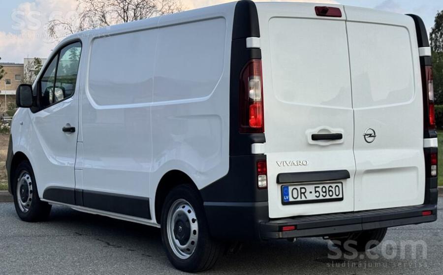 Balts Opel Vivaro 2016 Rīga, ar dzinēja tilpumu 1.60 L un nobraukumu 231 tūkst. km par 6500 €, foto 4 vietnē AUTOMOTO.COM.LV