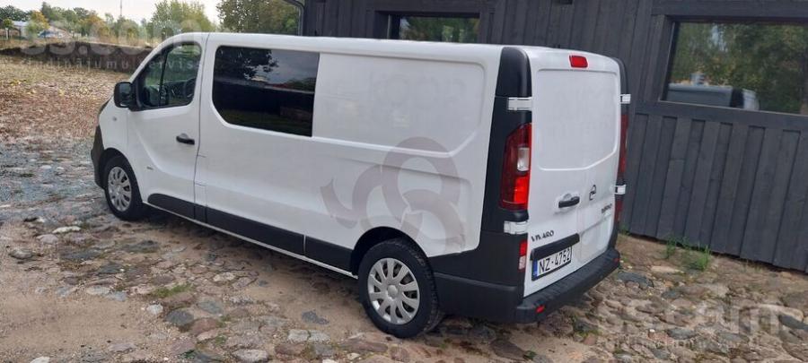 White Opel Vivaro 2017 in Cesis, with an engine capacity of 1.60 L and mileage of 0 thousand km for 11200 €, photo 4 on AUTOMOTO.COM.LV