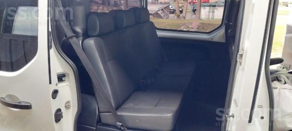 White Opel Vivaro 2017 in Cesis, with an engine capacity of 1.60 L and mileage of 0 thousand km for 11200 €, photo 10 on AUTOMOTO.COM.LV