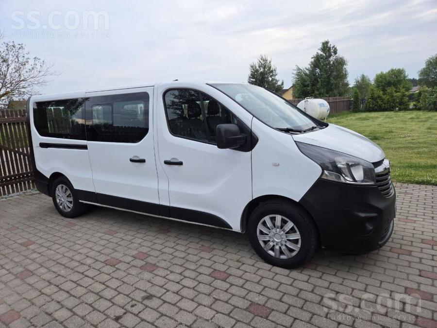 White Opel Vivaro 2018 in Riga, with an engine capacity of 1.60 L and mileage of 325 thousand km for 4300 €, photo 1 on AUTOMOTO.COM.LV