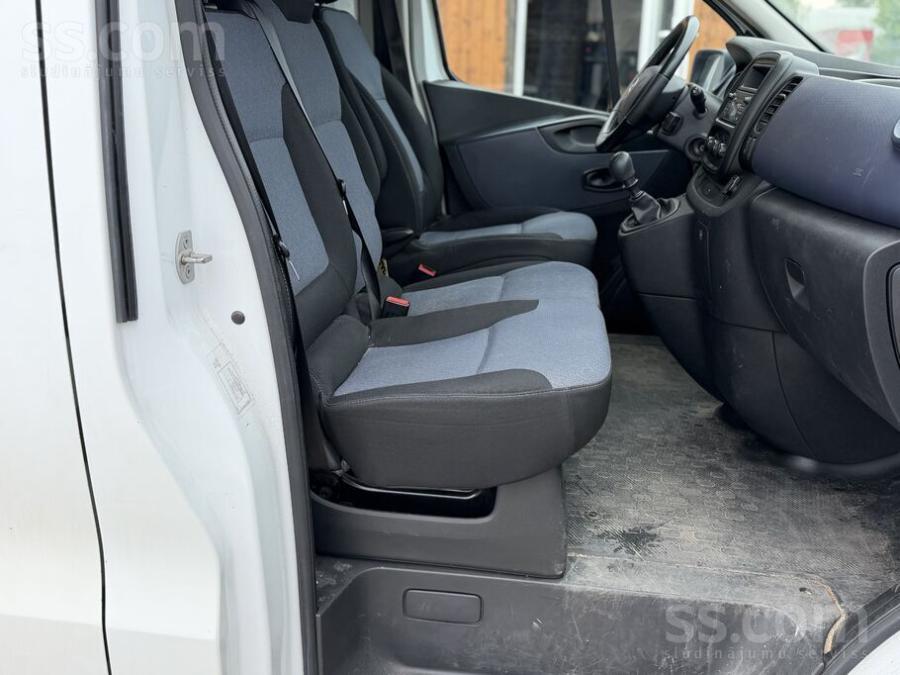 White Opel Vivaro 2018 in Riga, with an engine capacity of 1.60 L and mileage of 222 thousand km for 8950 €, photo 11 on AUTOMOTO.COM.LV