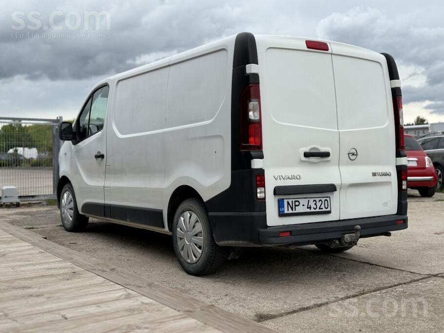 White Opel Vivaro 2018 in Riga, with an engine capacity of 1.60 L and mileage of 222 thousand km for 8950 €, photo 14 on AUTOMOTO.COM.LV