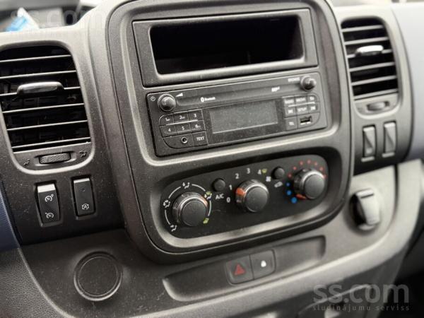 White Opel Vivaro 2018 in Riga, with an engine capacity of 1.60 L and mileage of 222 thousand km for 8950 €, photo 8 on AUTOMOTO.COM.LV