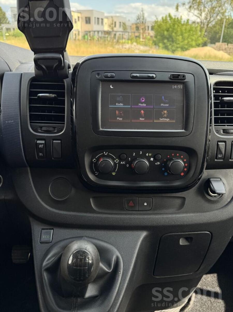 White Opel Vivaro 2018 in Riga, with an engine capacity of 1.60 L and mileage of 203 thousand km for 7850 €, photo 9 on AUTOMOTO.COM.LV